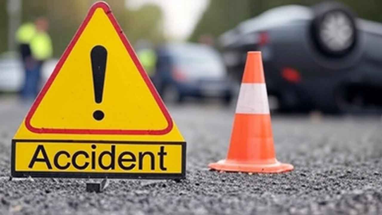 Two policemen injured as Mercedes rams into checkpoint in Mumbai ...