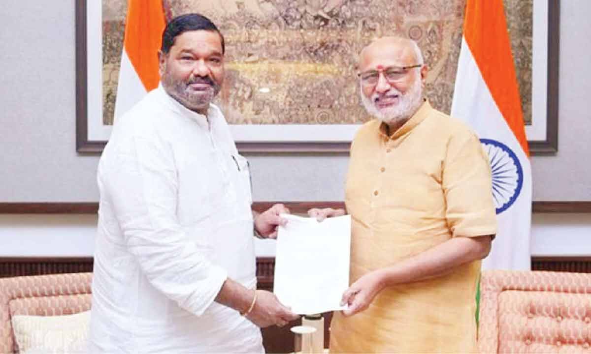 Debashish quits BJD, set to join BJP