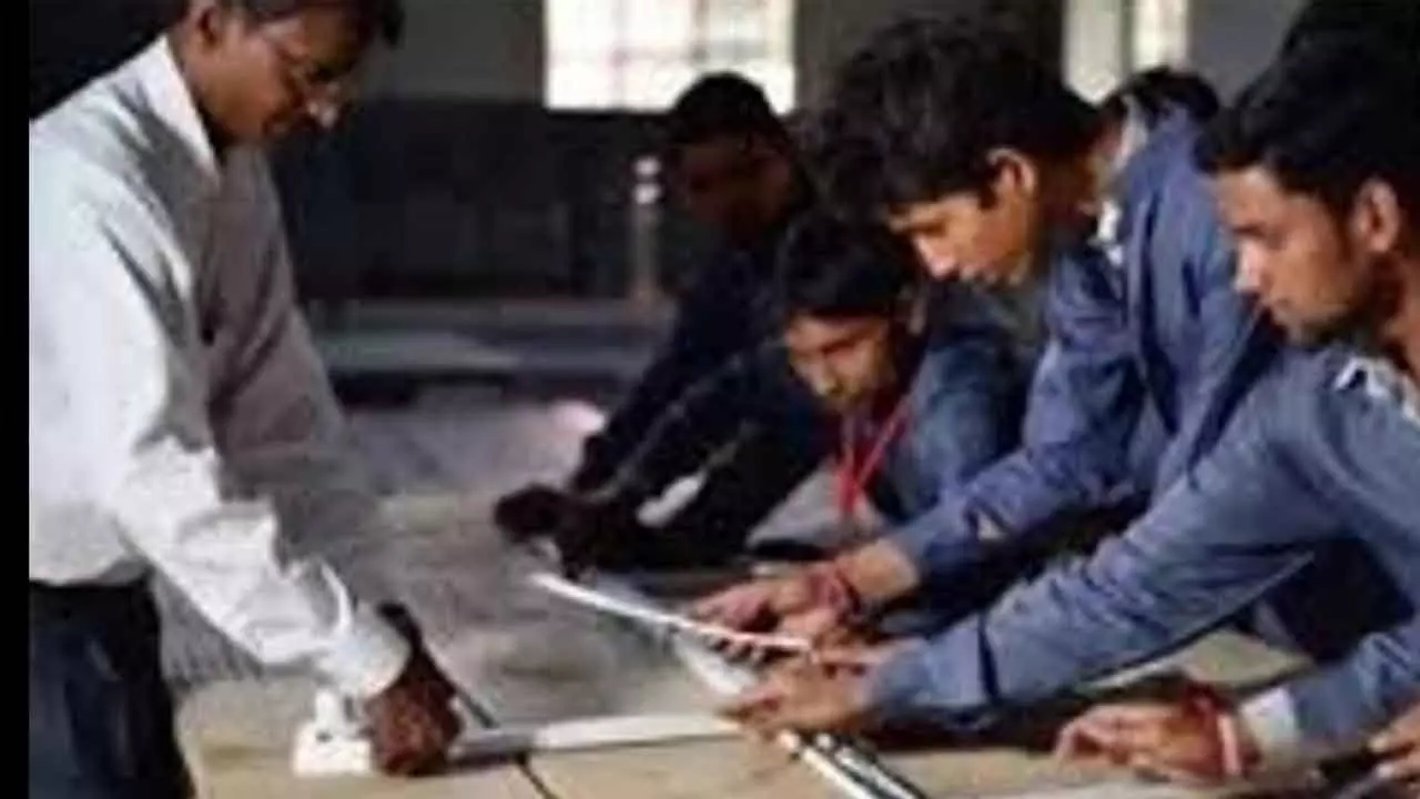 Uttar Pradesh Pushes Skill Development with Focus on New-Age Training