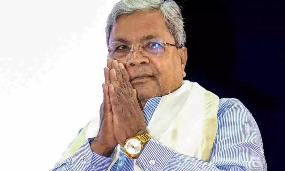 Siddaramaiah steps down as CM amid emotional scenes at Kaveri residence