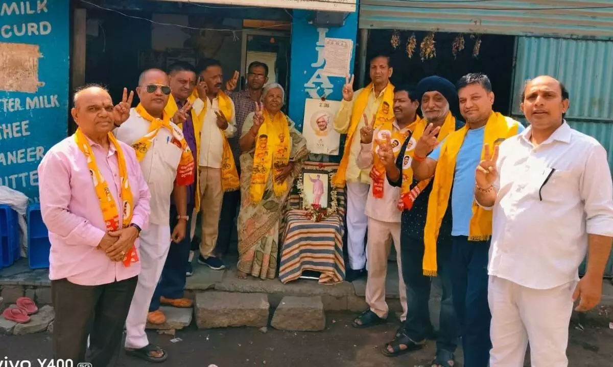 Tributes paid to NTR by Goshamahal leaders