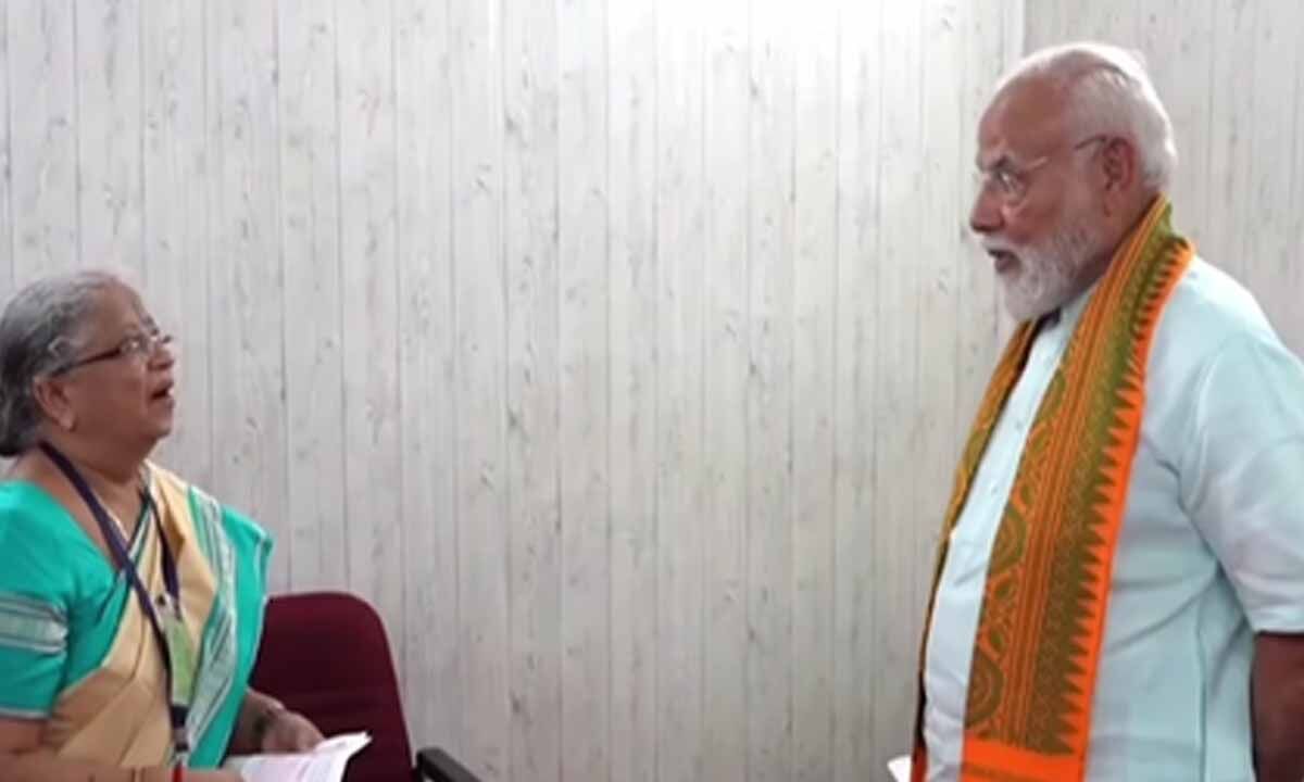 PM Modi hails TN teacher Girija Amma’s patriotic initiative in ‘Mann Ki ...