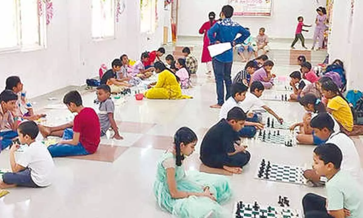 Chess competitions sharpen young minds