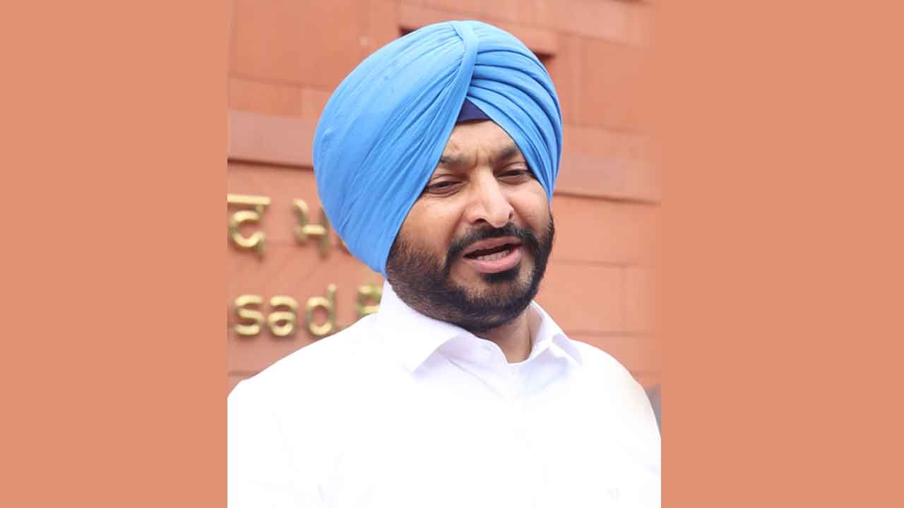 Punjab SC panel summons Union Minister Ravneet Singh in casteist ...