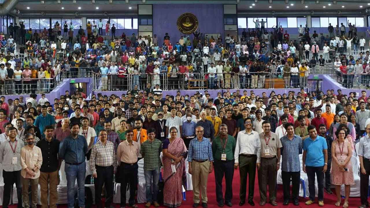 Andhra-Telangana students sweep top ranks in IIT Madras zone