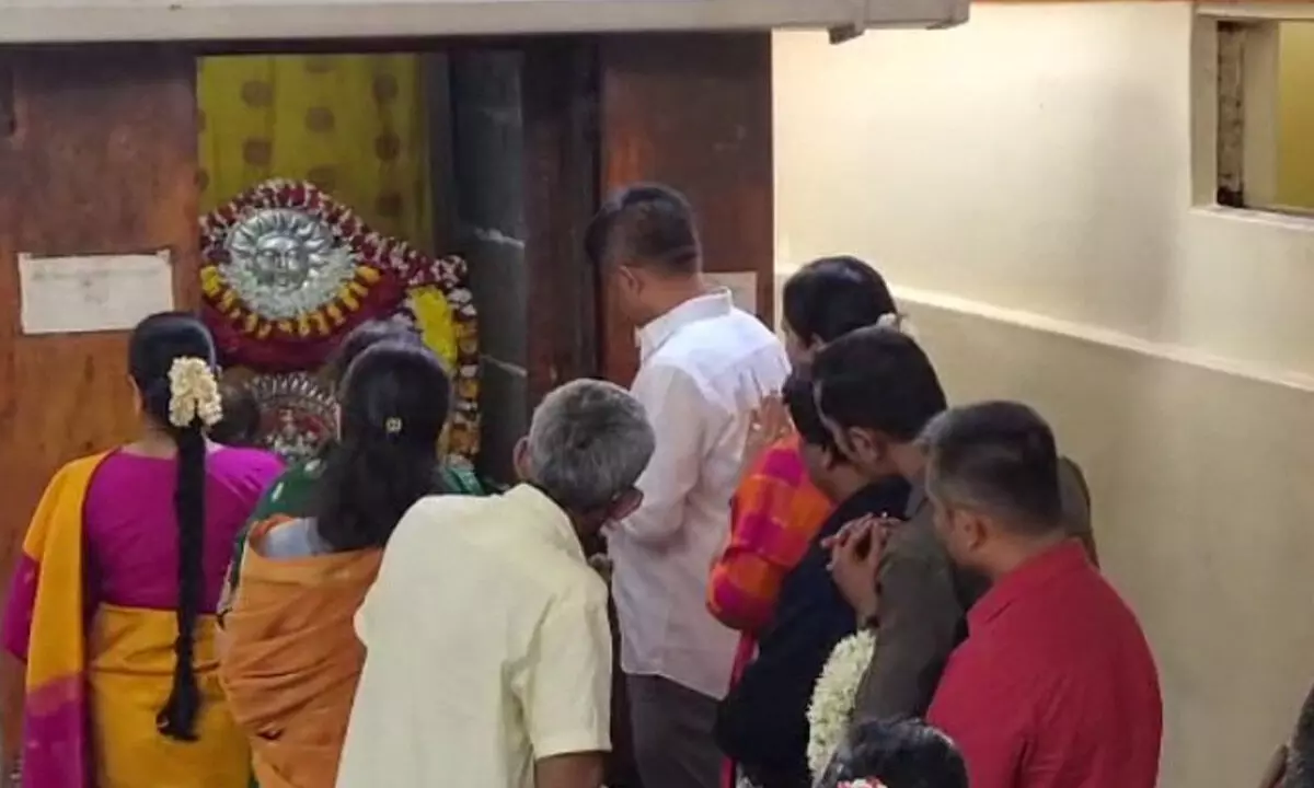 Durga Stalin Offers Special Prayers at Mandya’s Nimishamba Temple