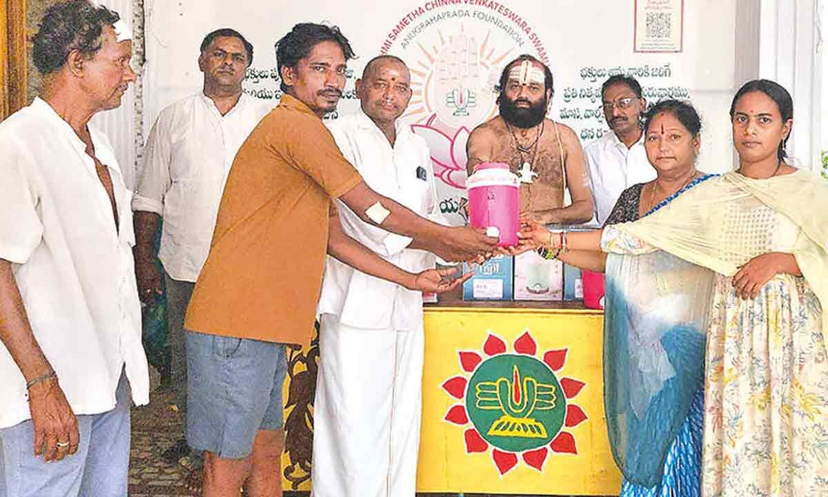 Water cooling tins distributed