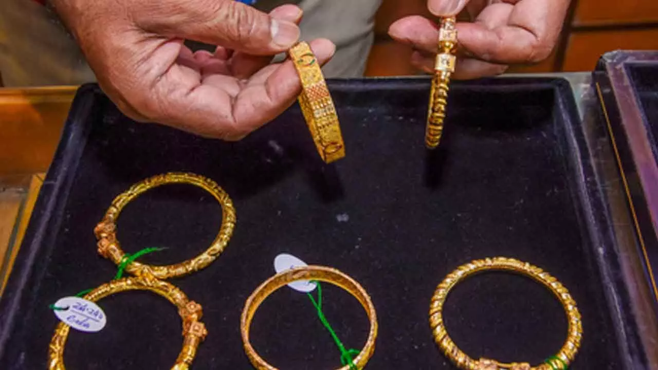 Gold, silver slip up to 1 pc amid geopolitical tensions, rising crude ...