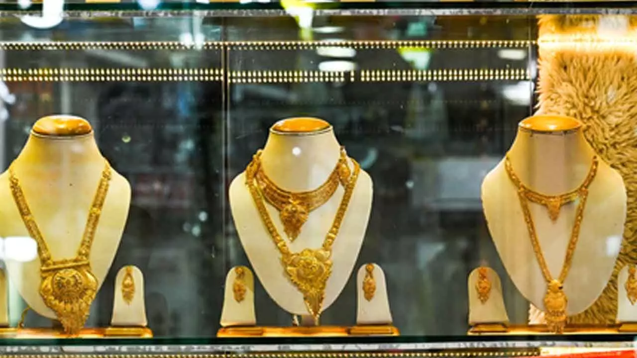 PIB dismisses claims of RBI selling $12 billion gold reserves as fake