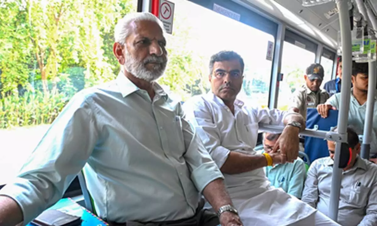 Delhi ministers travel by electric bus for inauguration of PWD drainage ...