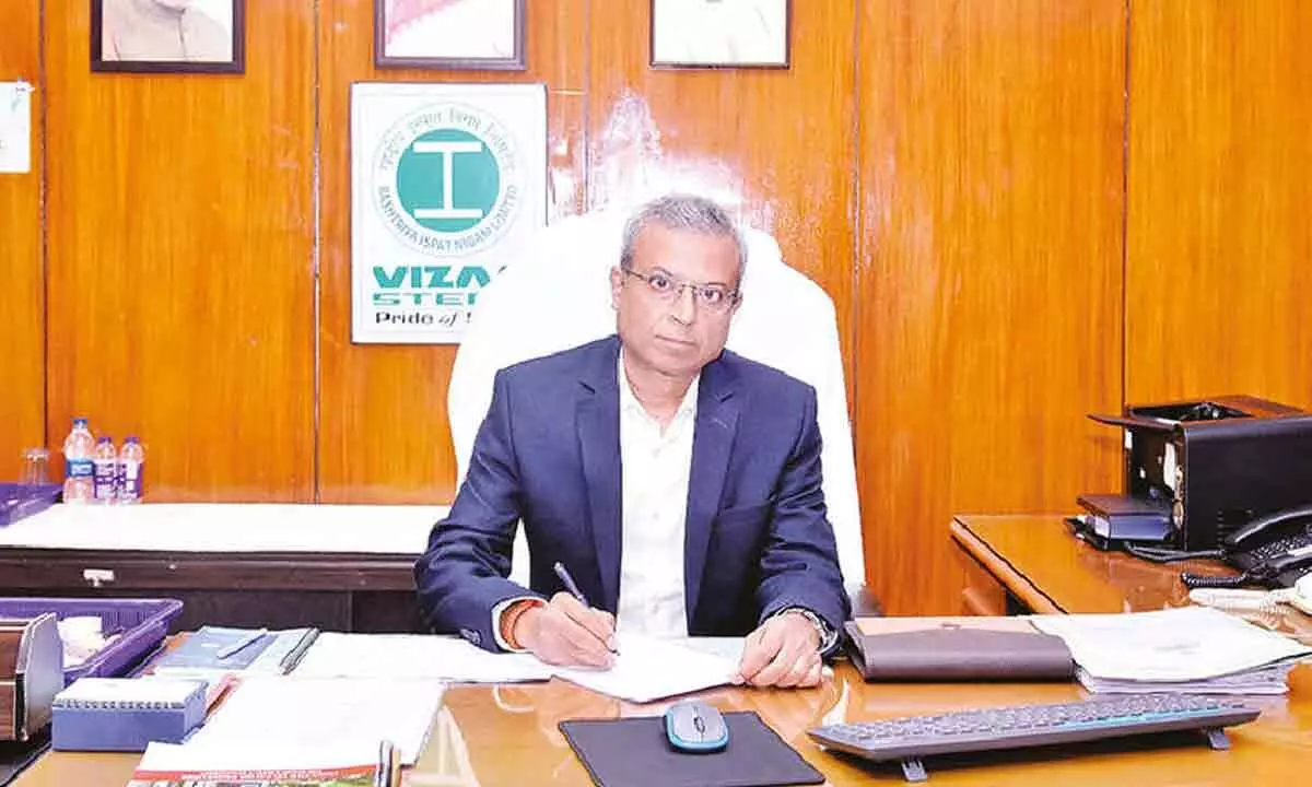Subhasis Sengupta assumes charge as RINL Director (Operations)