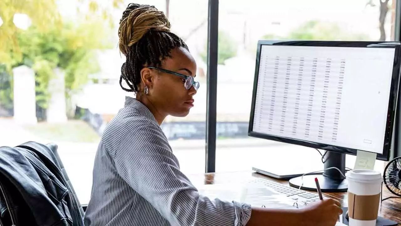 5 Growth Careers in Business and Technology: And the Degrees That Can ...
