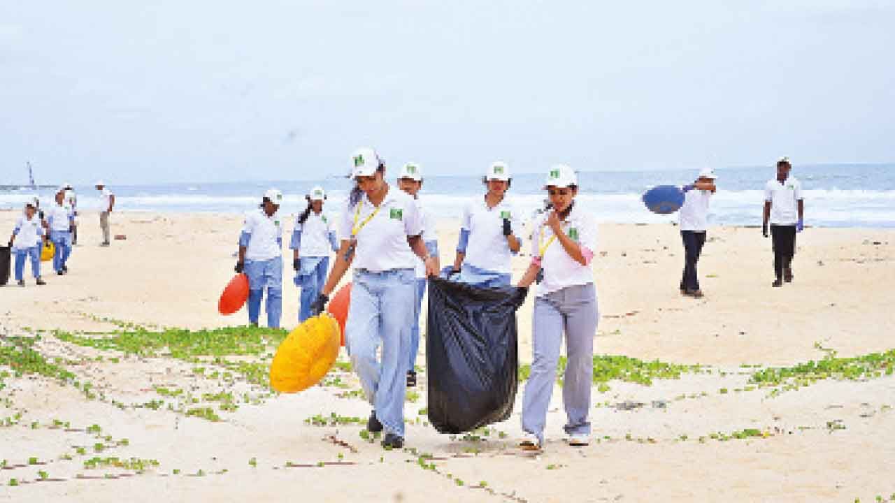 MRPL, KSPCB organise beach cleaning drive ahead of World Environment Day