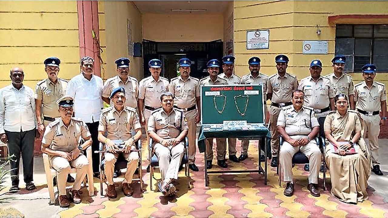 Stolen gold, mobile phones worth Rs 13.34 lakh recovered