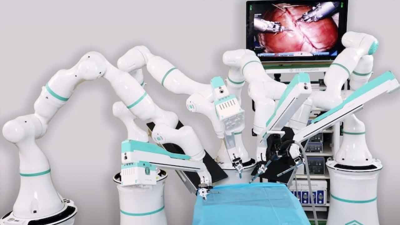 SSI Mantra powers record-breaking inter-continental robotic heart procedure
