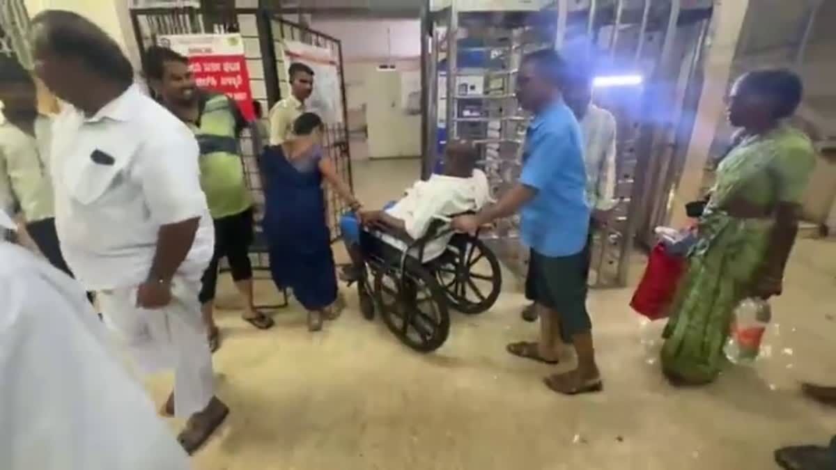 Rainwater enters VIMS hospital wards as heavy rain batters Ballari