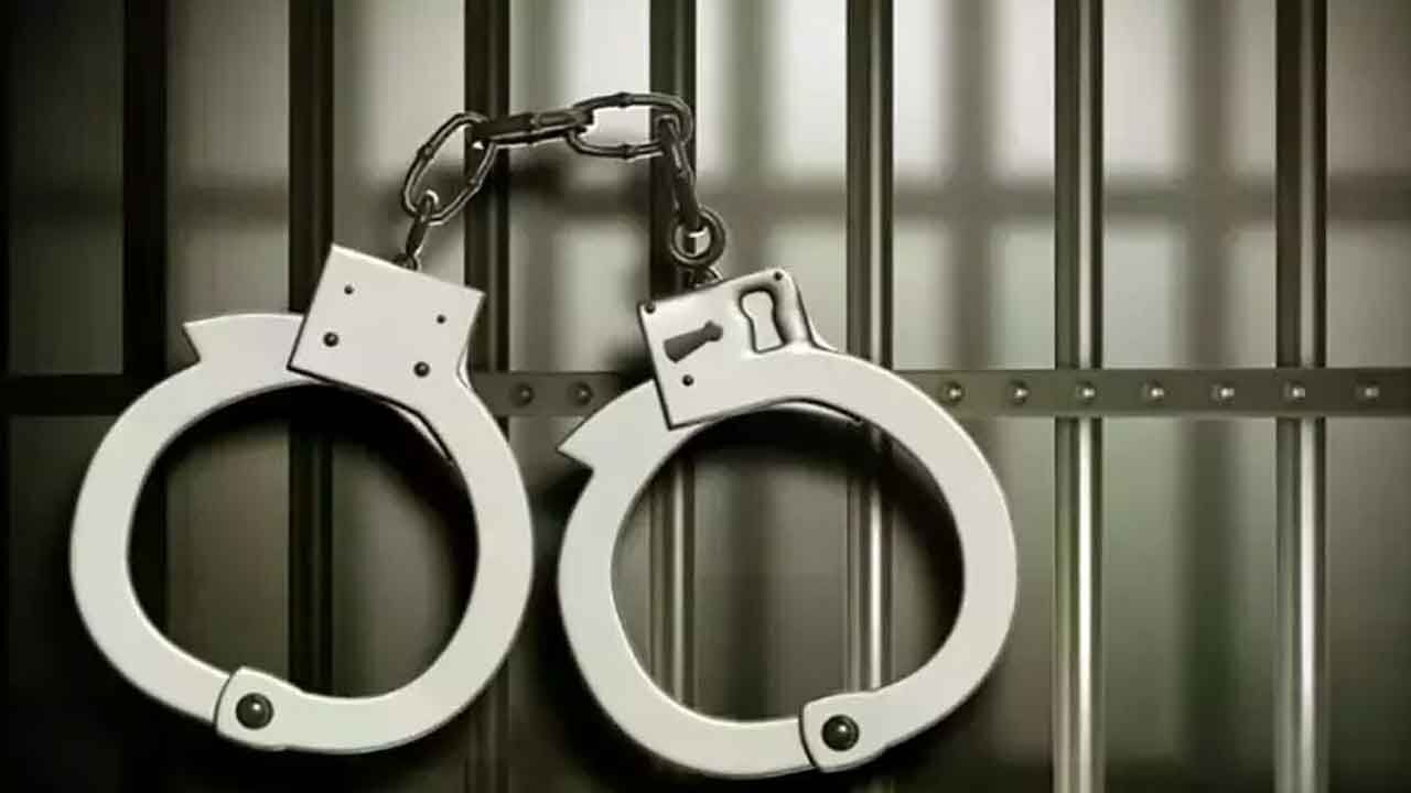 Rs 52 lakh fraud case: Court denies bail to man accused of honey ...