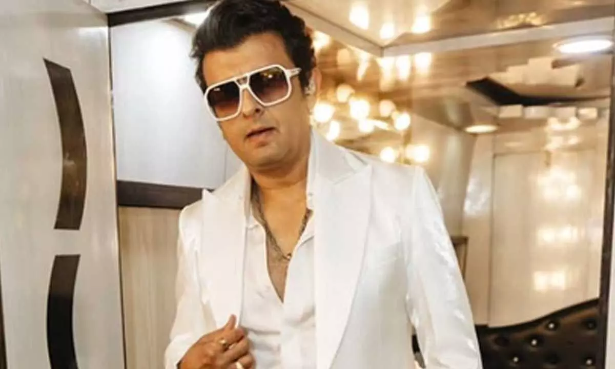 Sonu Nigam revisits his early musical days in rare 1993 throwback post