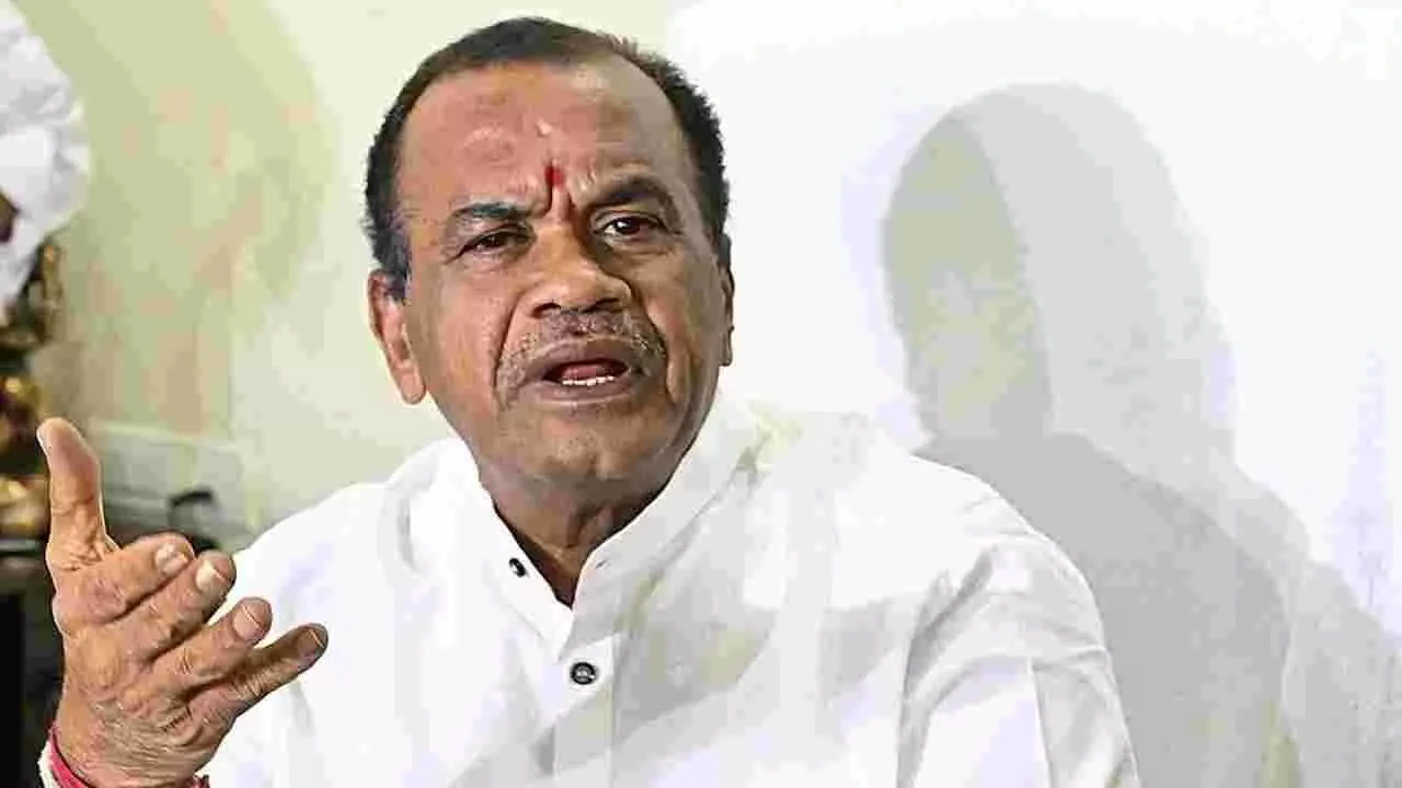 Telangana minister Komatireddy Venkat Reddy inaugurates State Citrus ...
