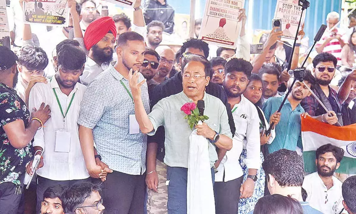 CJP organises protest in Hyd, demands Pradhan's resignation