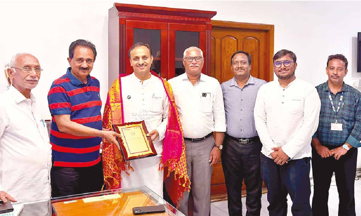 Solar energy key to protect Earth: Solanki
