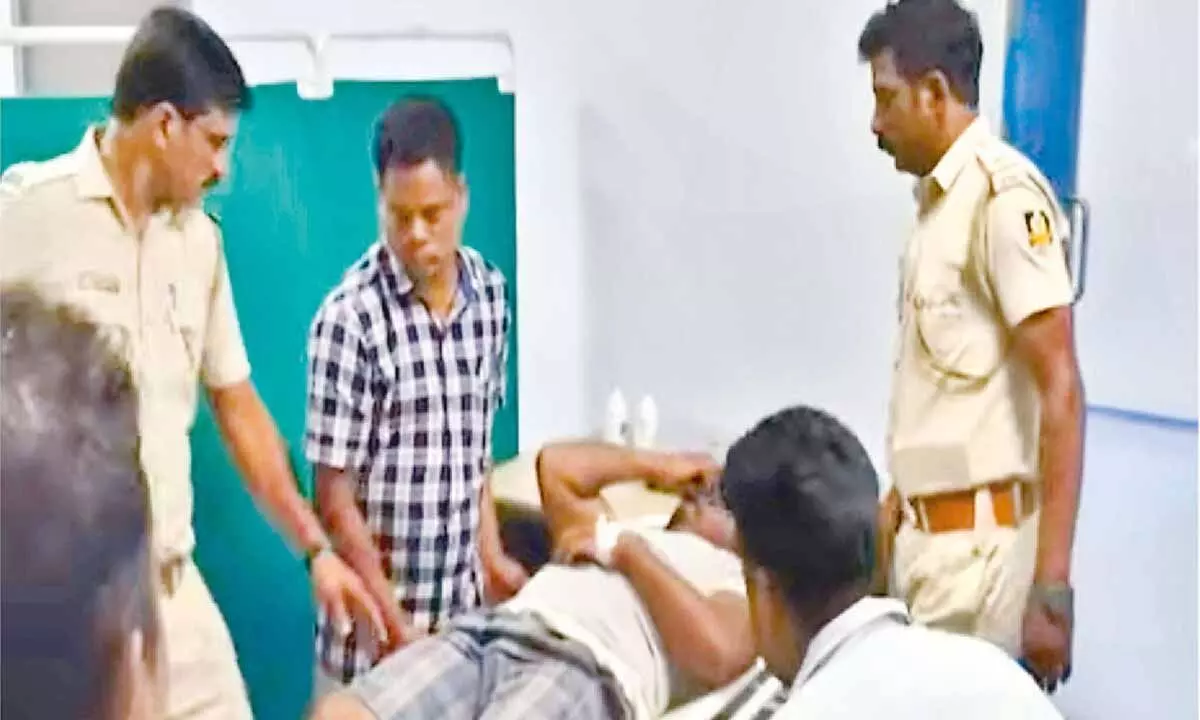 Notorious criminal injured in encounter