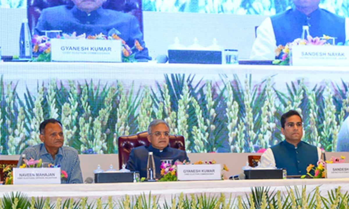 CEC Gyanesh Kumar commends BLOs, supervisors in Jaipur for SIR ...