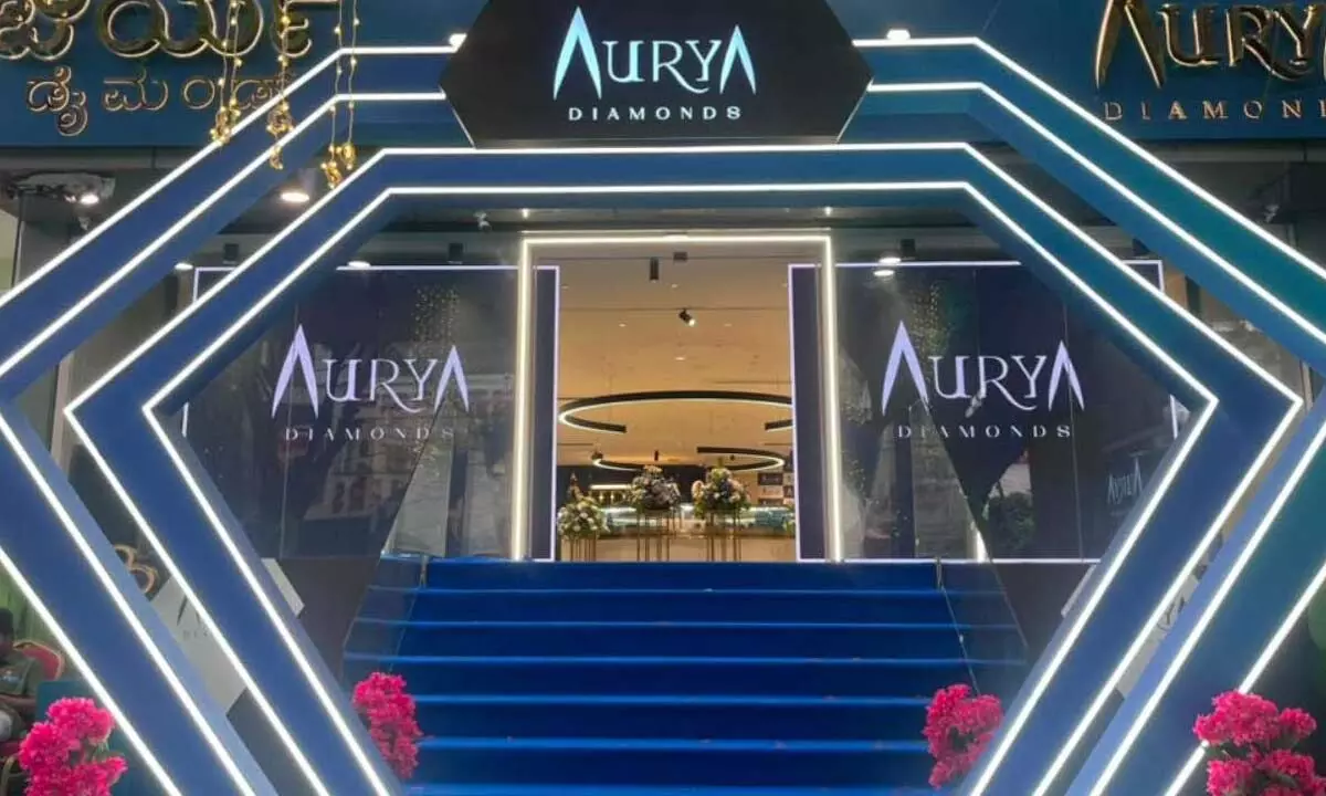 Aurya Diamonds launches store