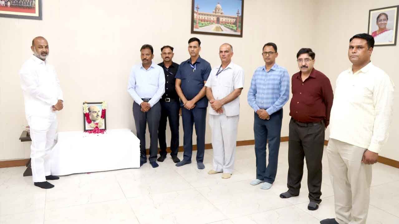 Syama Prasad Mookerjee, True Hero of India- Headline: Union Minister ...