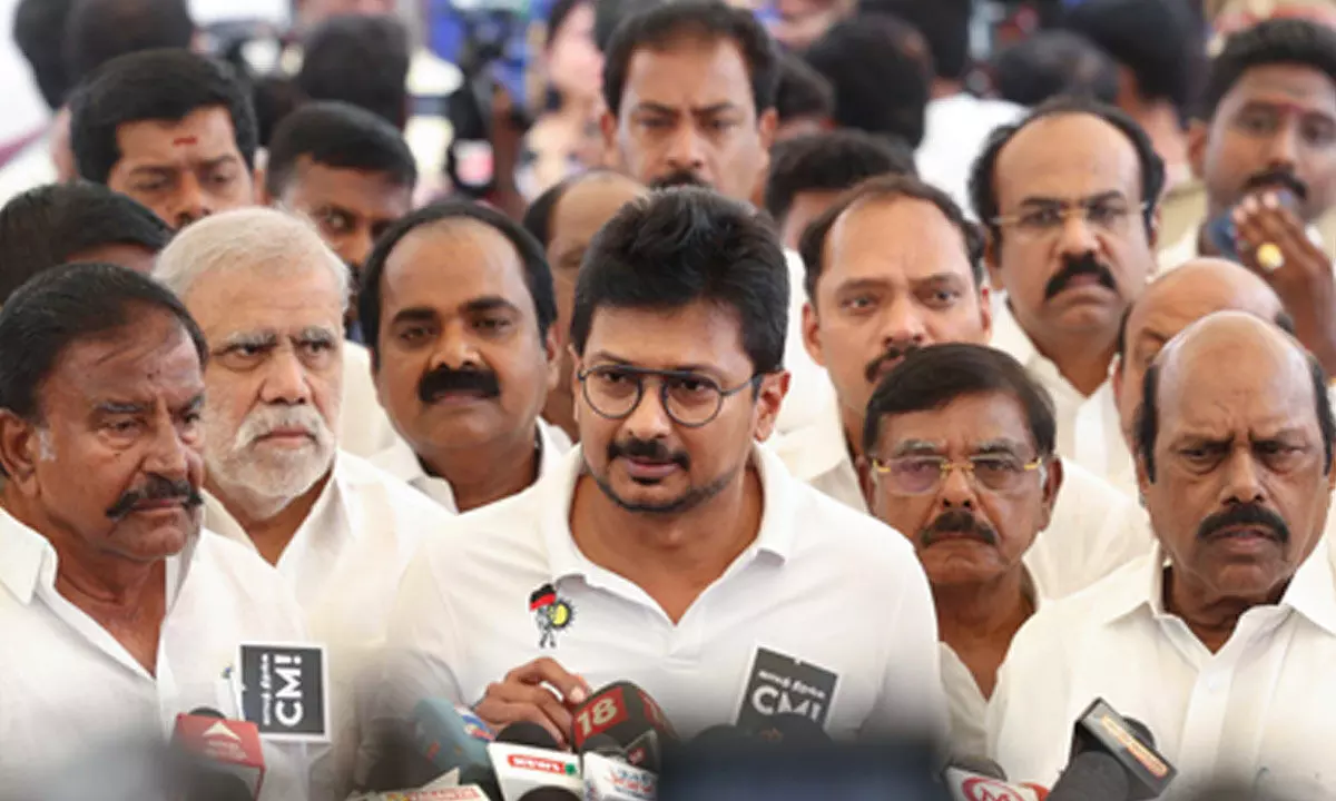 TN: DMK-AIADMK clash disrupts Chennai corporation council meeting