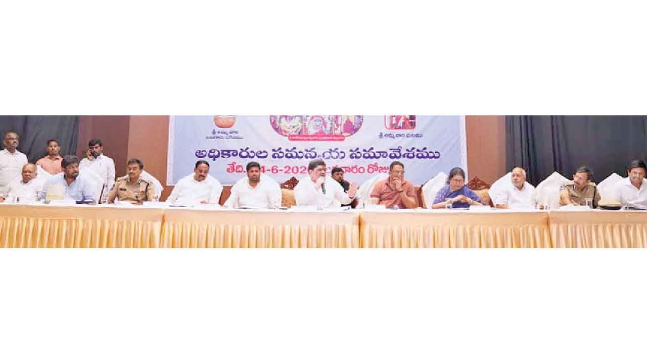 Govt finalises action plan for grand Bonalu celebrations